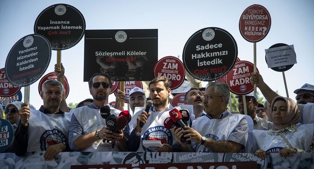 Memur-Sen 81 ilde sokağa çıktı: 'Memura zam, sözleşmeliye kadro ...
