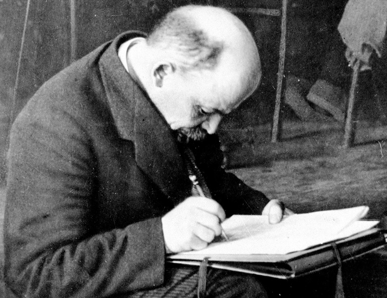 Lenin’den 4 kitap önerisi | marksist.org