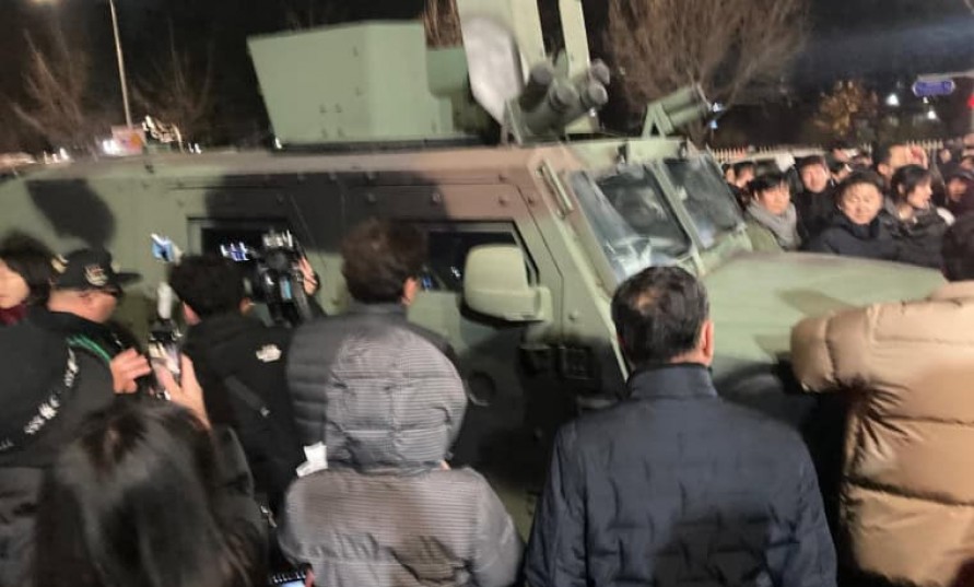 Güney Kore'de darbe girişimi direnişle püskürtüldü | marksist.org